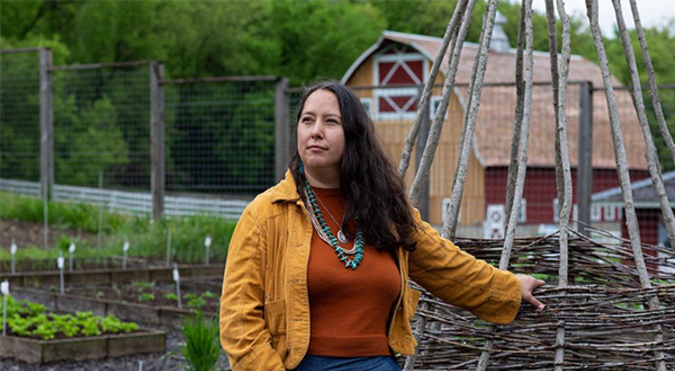 Alum Manny Castro 02F Awarded $200,000 Grant from the David Prize for ...