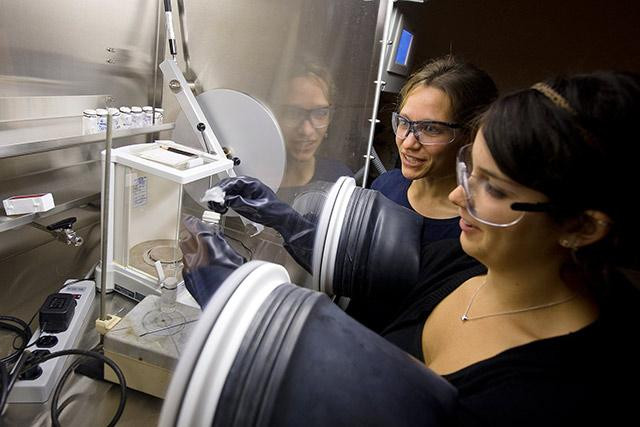 Quantum Teleportation Theory Pushes Boundaries in Field | Hampshire College